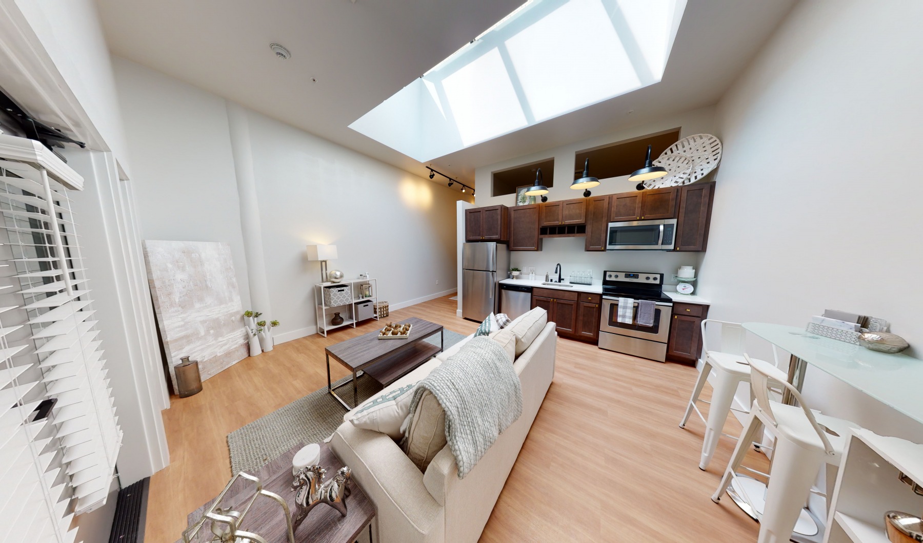 Plankinton Clover is a pet-friendly apartment community in Milwaukee